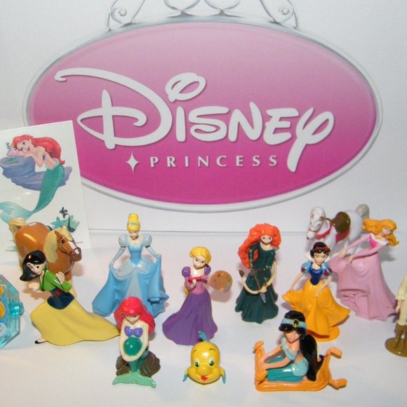 Disney | Party Supplies | Disney Princess Deluxe Party Favors Goody Bag ...